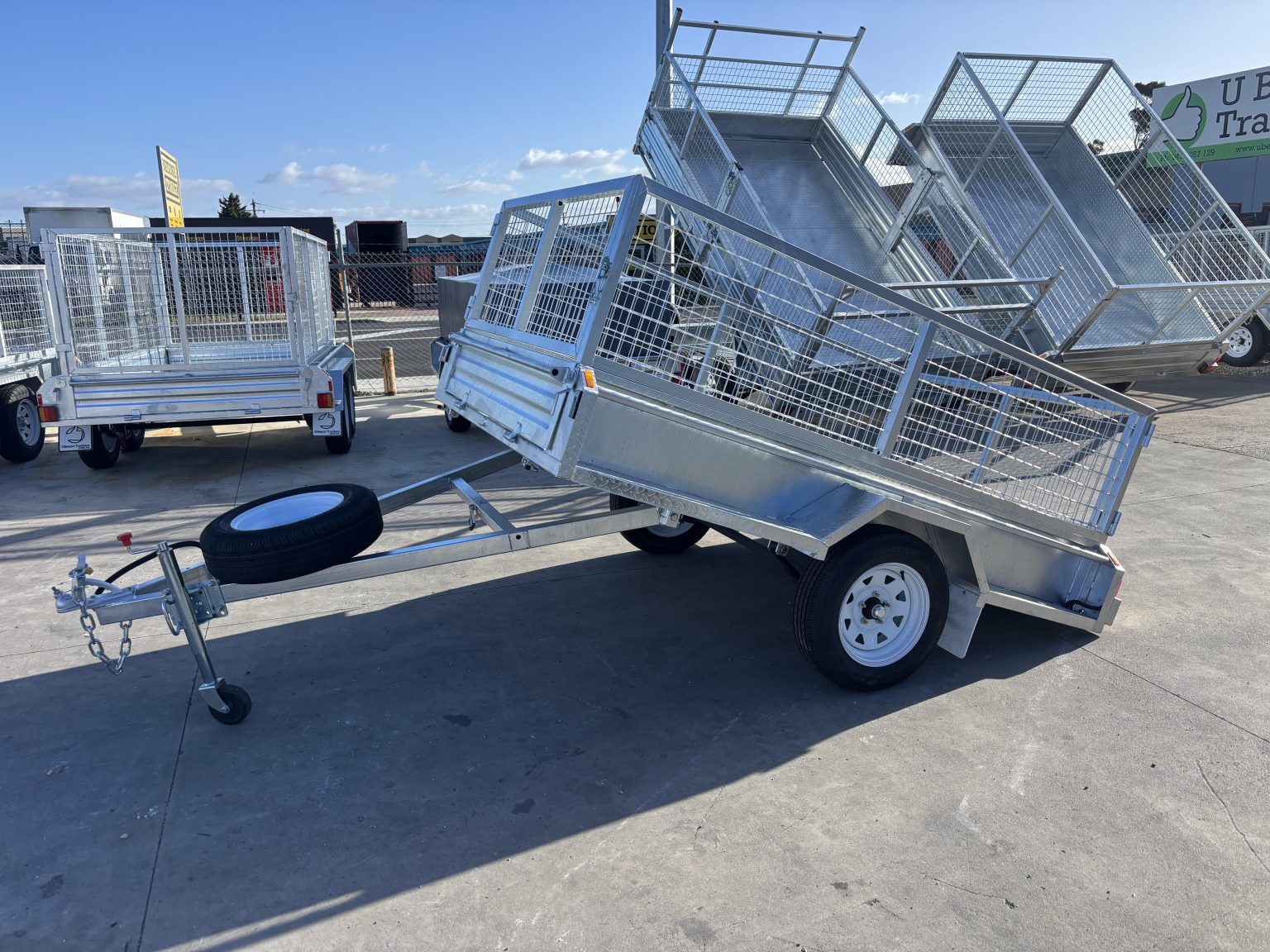 Everything You Need to Know Before Buying a Flat Top Trailer - U Beaut ...